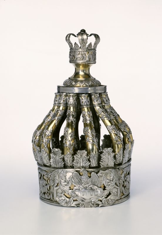 Torah crown with vine scrolls | The Israel Museum, Jerusalem