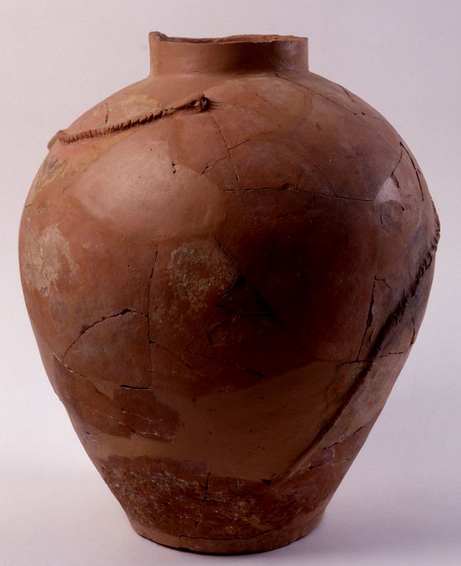 Jar decorated with a snake in relief | The Israel Museum, Jerusalem