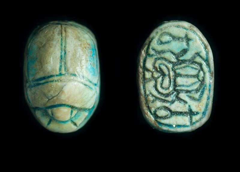 Scarab depicting a scarab flanked by "nefer" signs | The Israel Museum ...