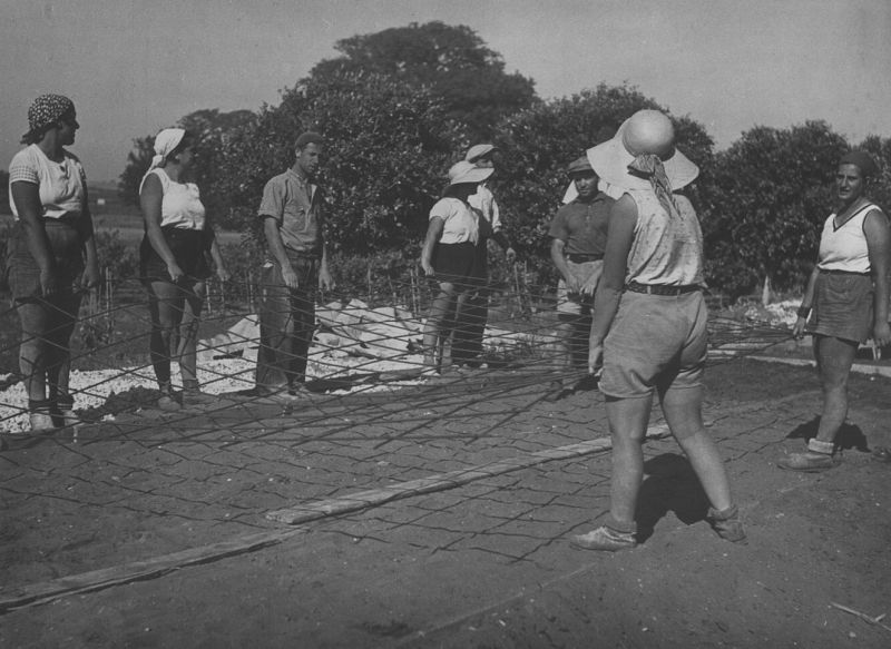 Kibbutz | The Israel Museum, Jerusalem
